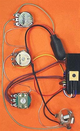 Pre-amp - Bartolini Active 2-band Bass Pre Amp - #HR3.3-AP | Allparts UK